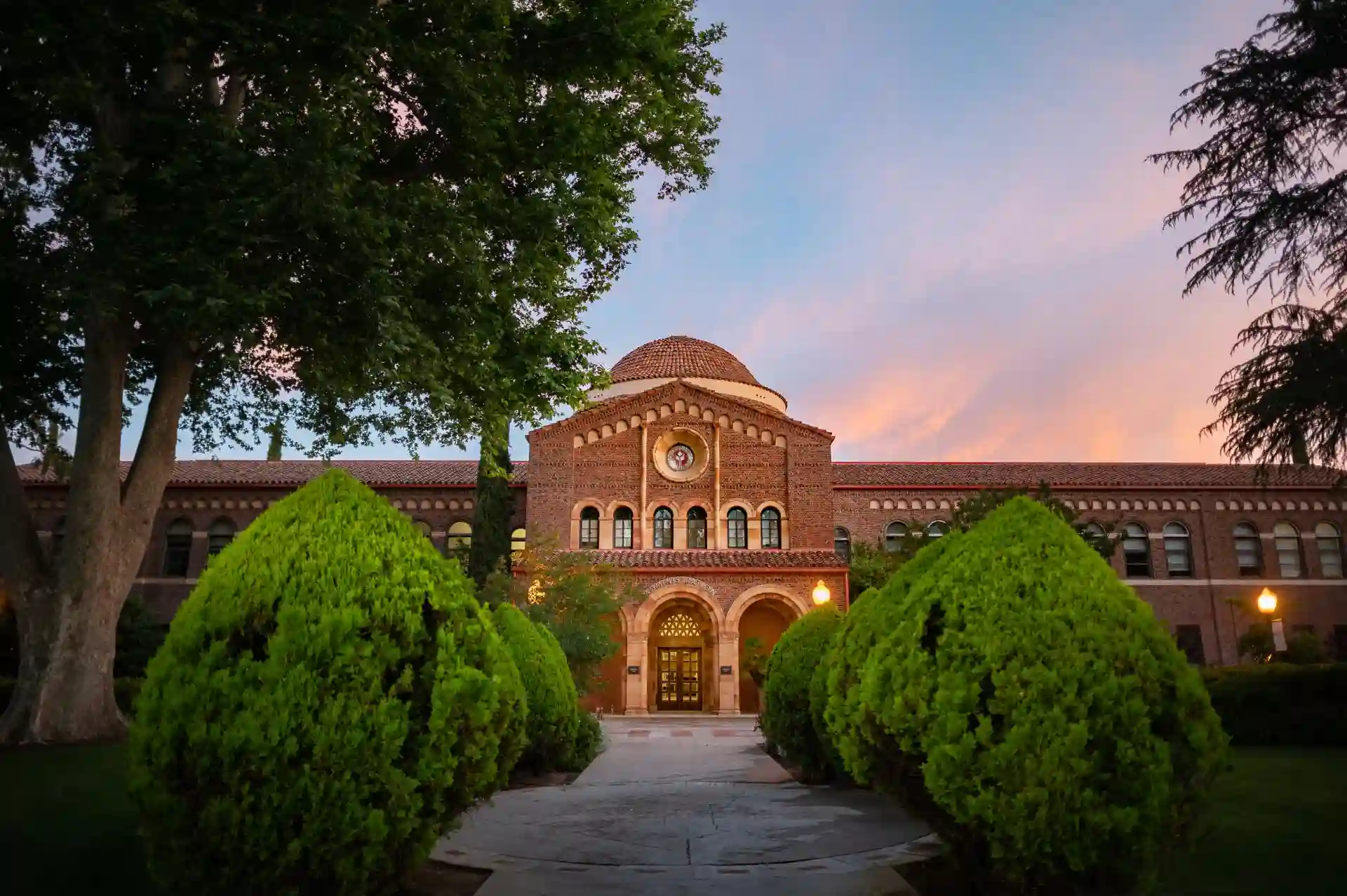 Chico State Profile: Acceptance Rate, Tuition And Campus